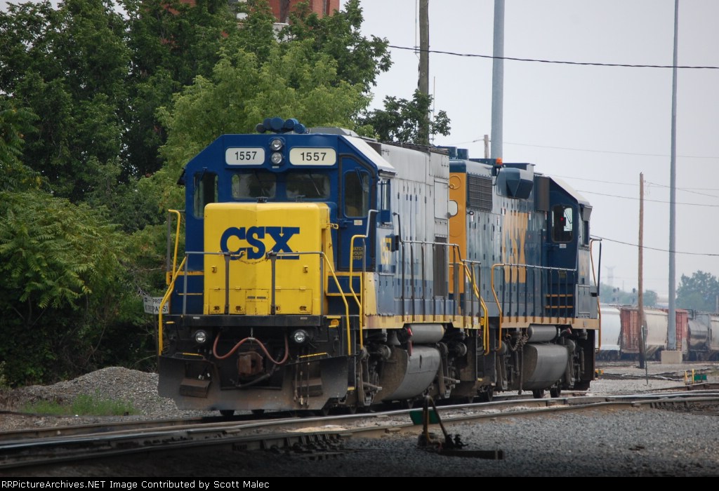 CSX 1557 & 2515